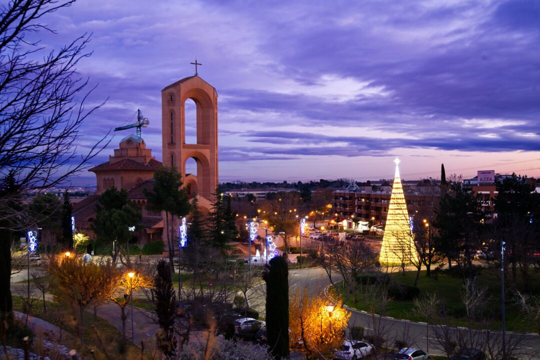 Quién introdujo el pagano “árbol de navidad” y su significado ...